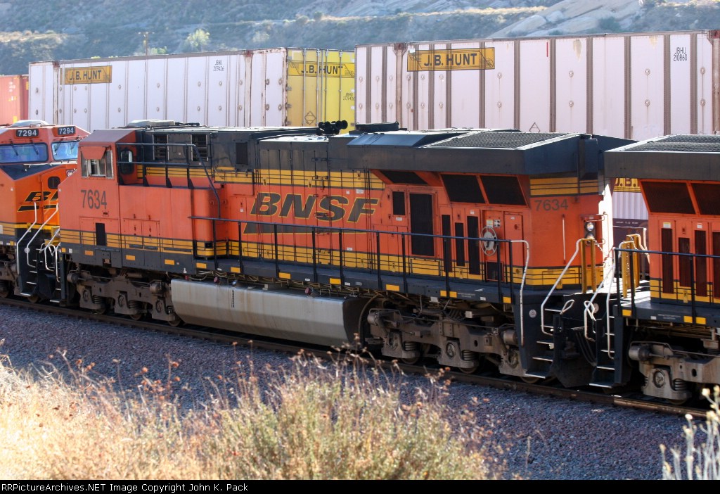 BNSF 7634